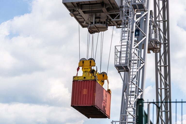 What is a Container Spreader? The Ultimate 2025 Guide for Logistics ...